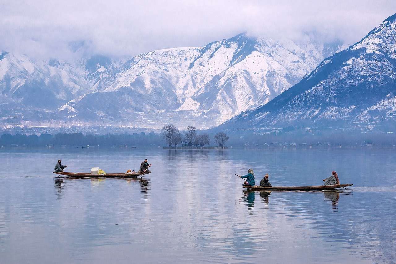 12 Markets in Kashmir | Best Shopping Places in Kashmir